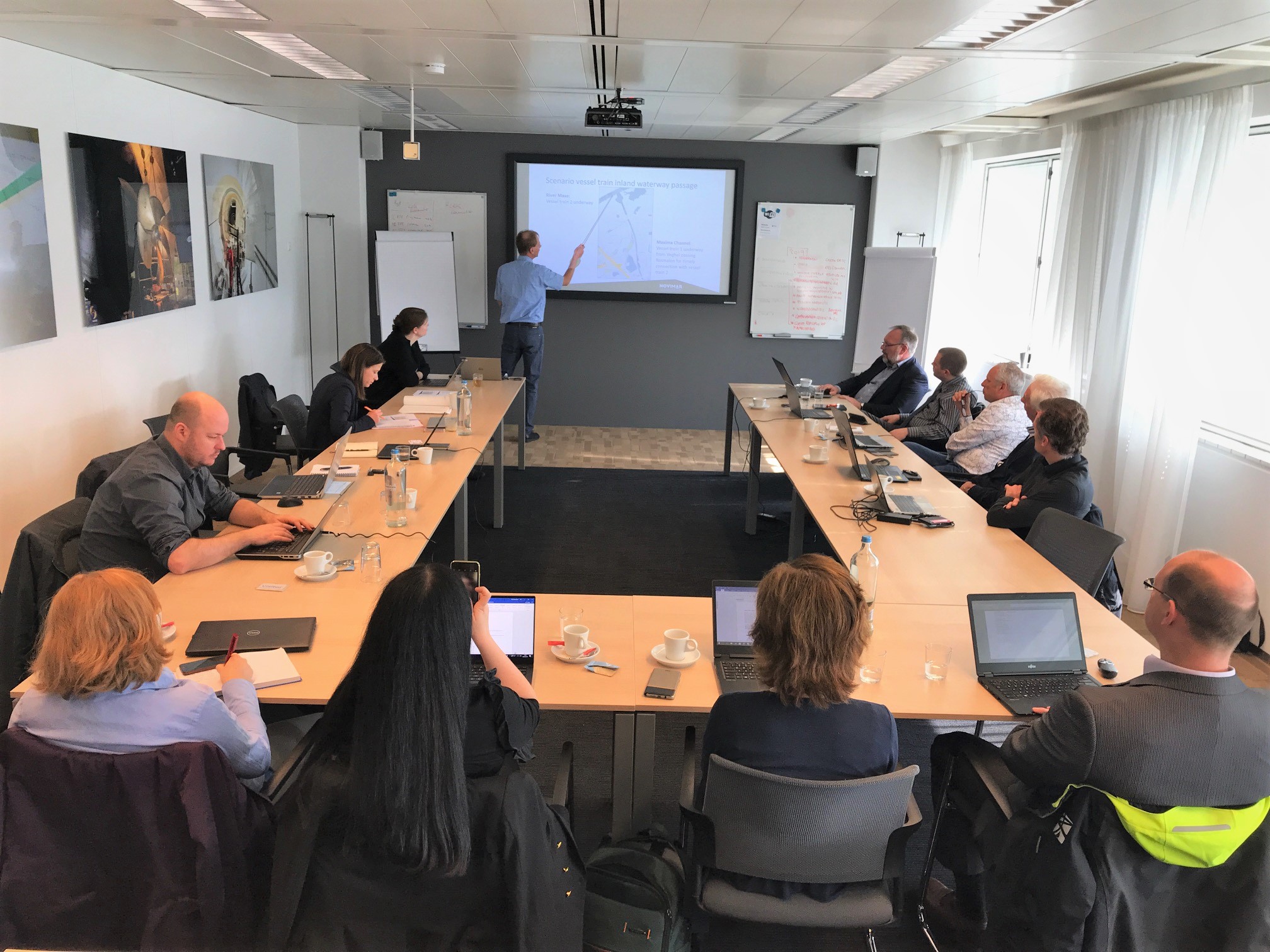 Inland waterway passage scenario Vessel Train discussed - Novimar